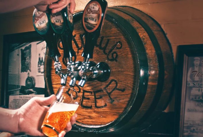 Tours and Visitor Info - Straub Brewery